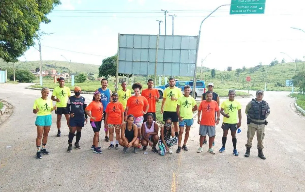 Em Campanha Equipe Água Preta De Atletismo Arrecada Alimentos Para